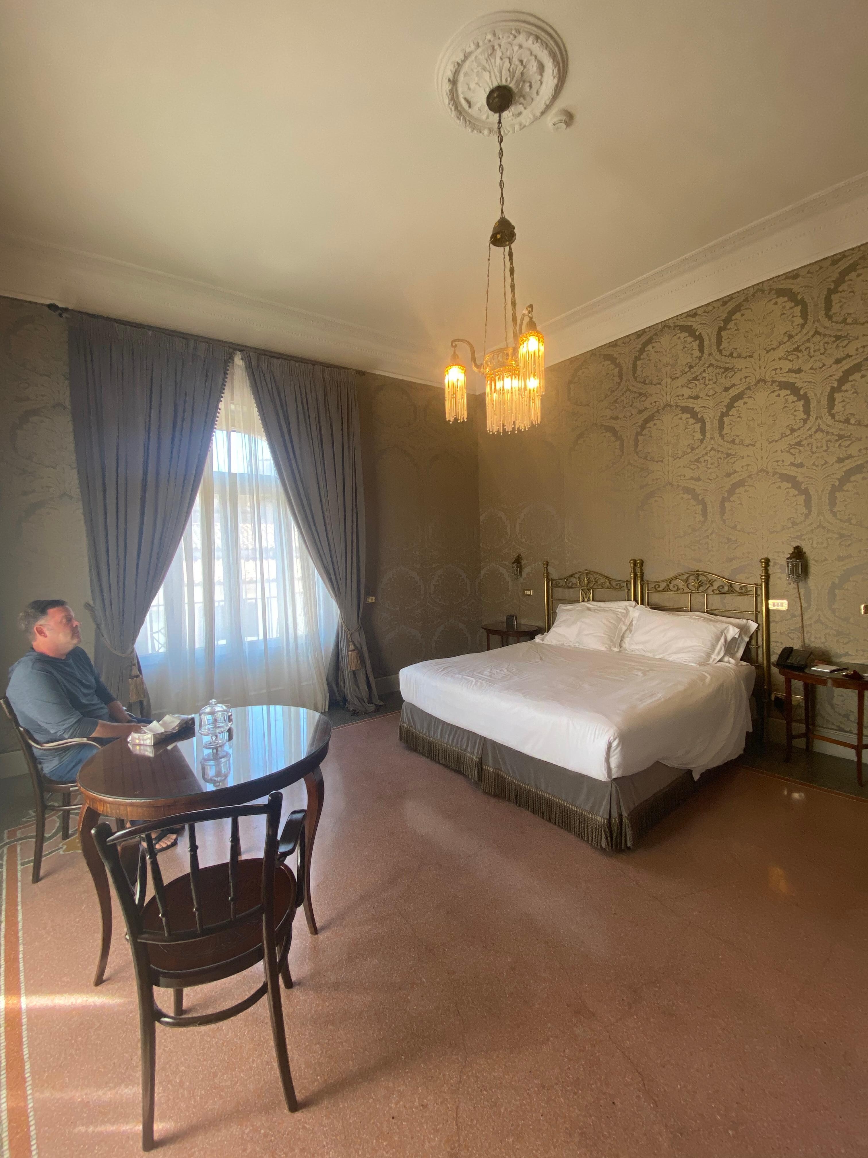 Book Hotel Locarno in Rome | Hotels.com