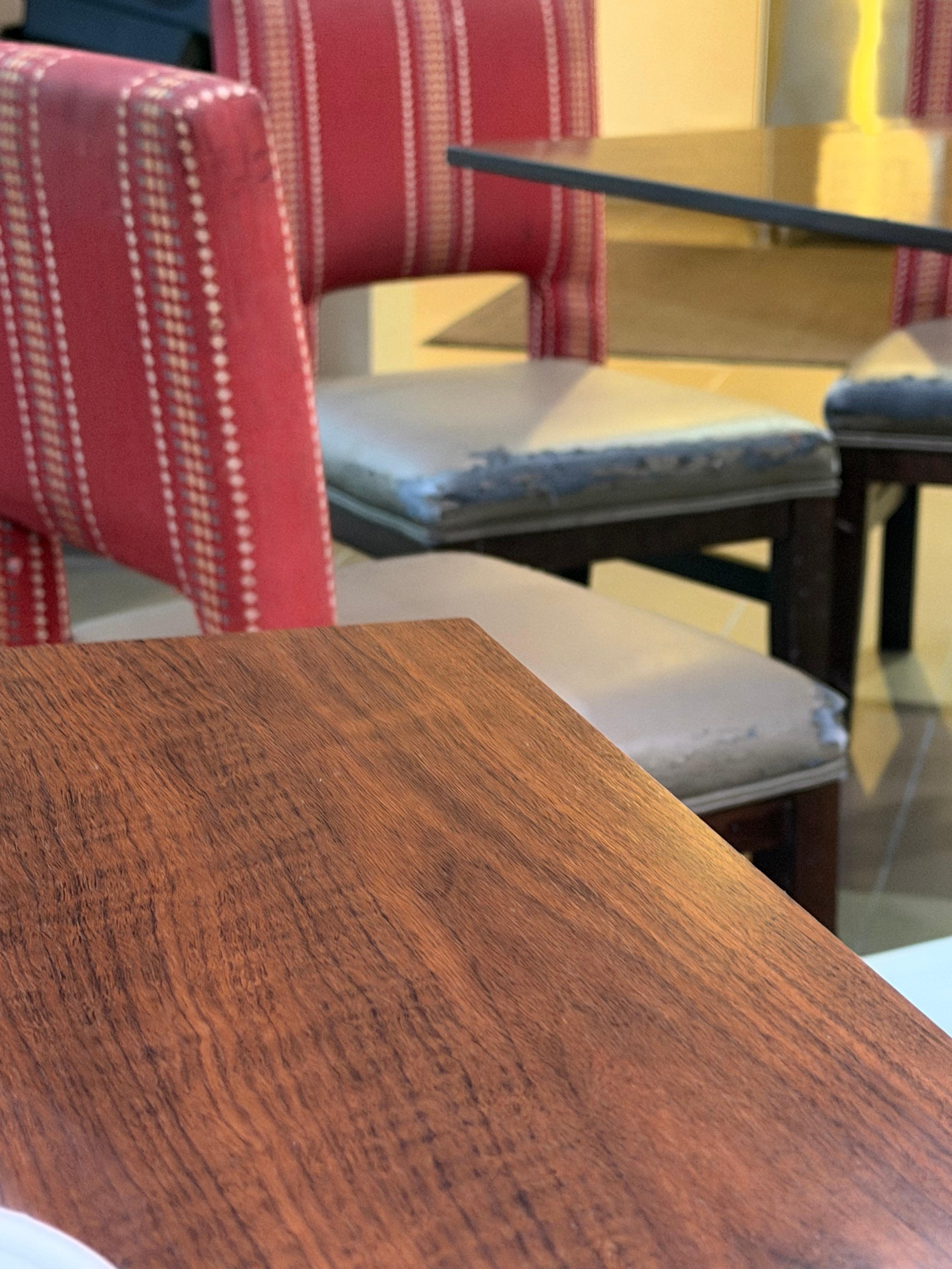 Dining room chair 