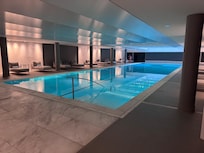 piscina interna aquecida