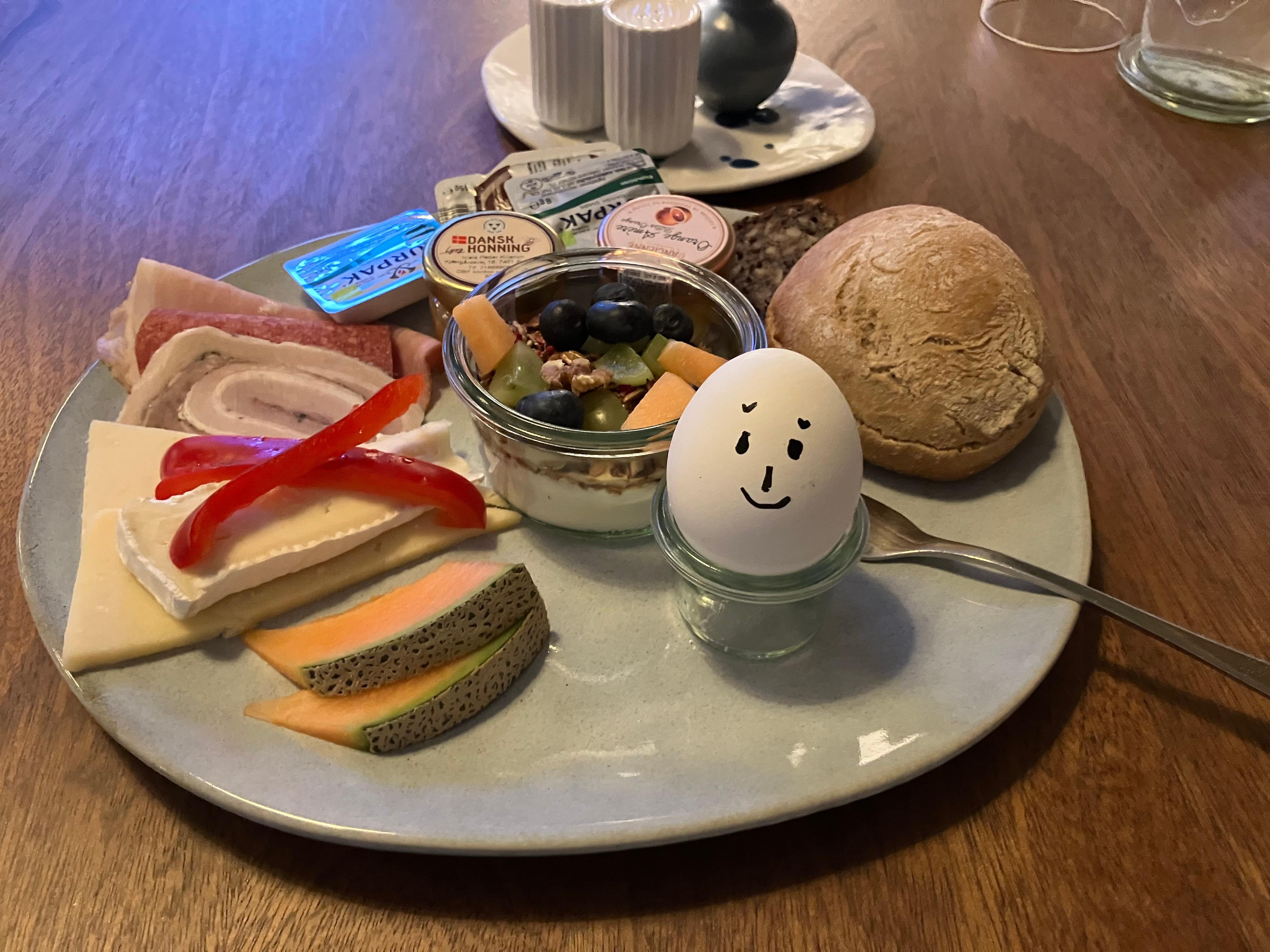 Lækker morgenmad klar til tiden og frisk lavet