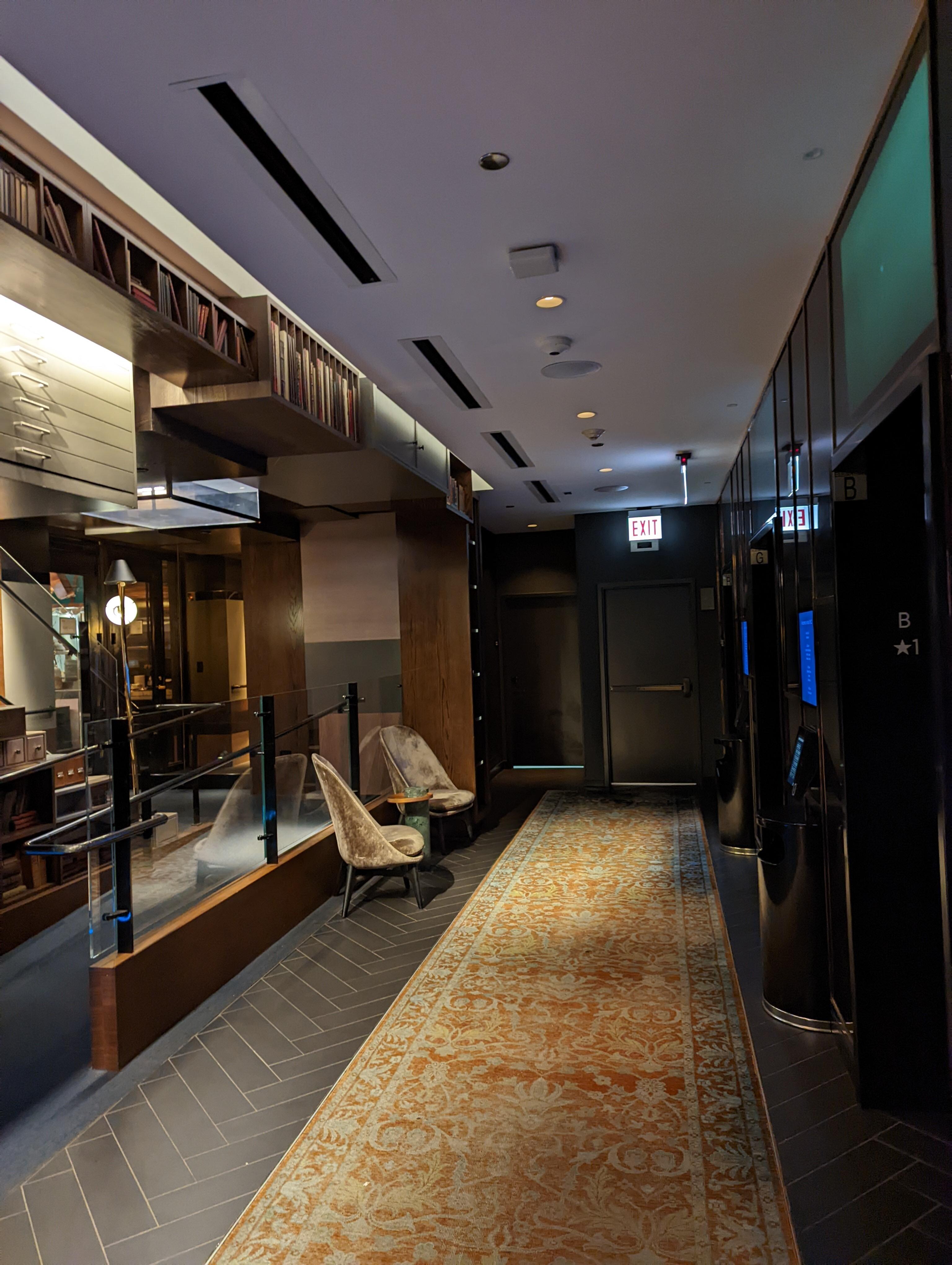 Book Hotel EMC2, Autograph Collection in Chicago | Hotels.com