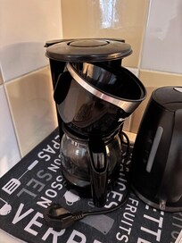 Cafetière qui est bancale