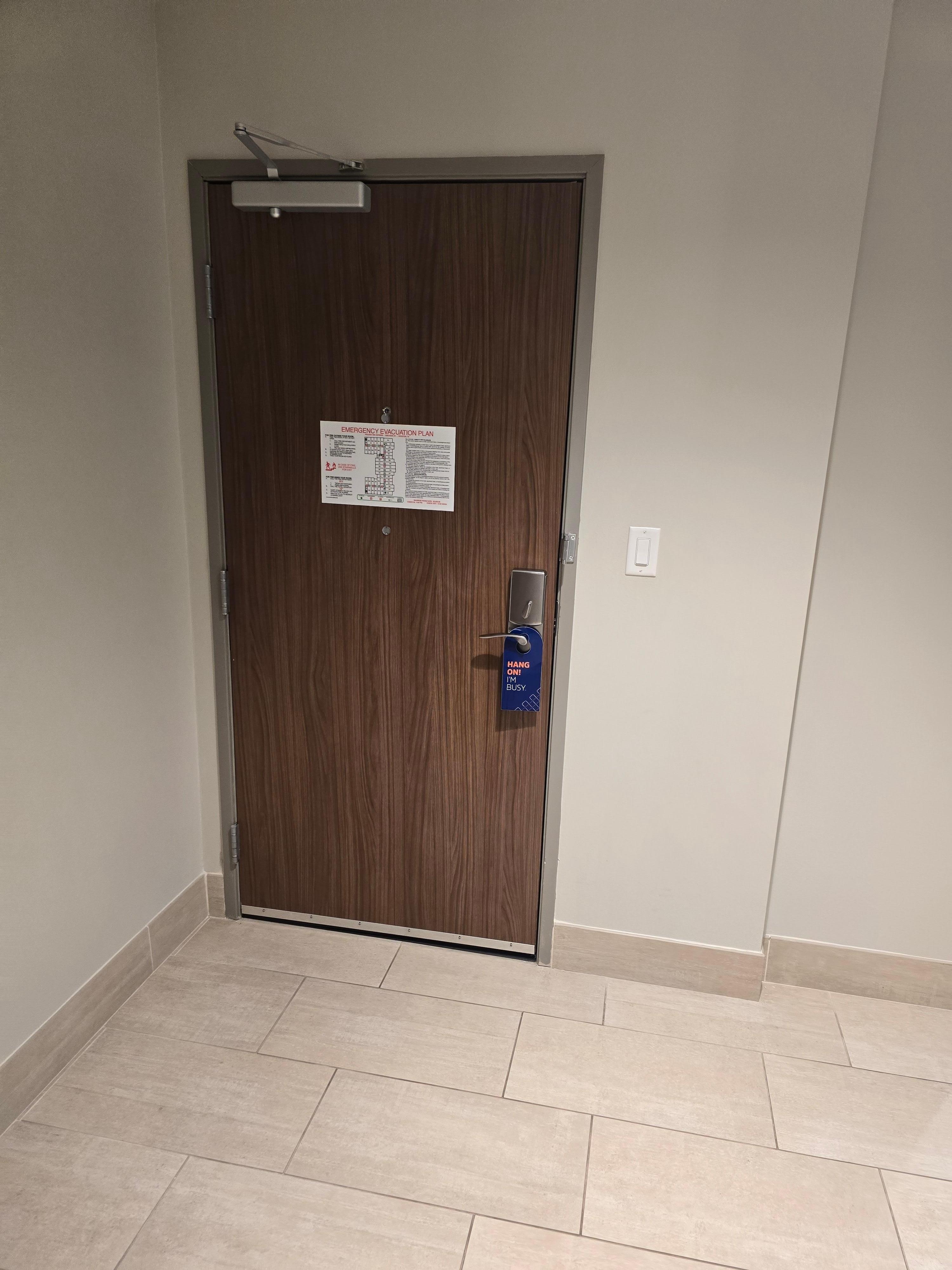 Door with plenty of space for walking accessories such as walkers, wheelchairs, etc