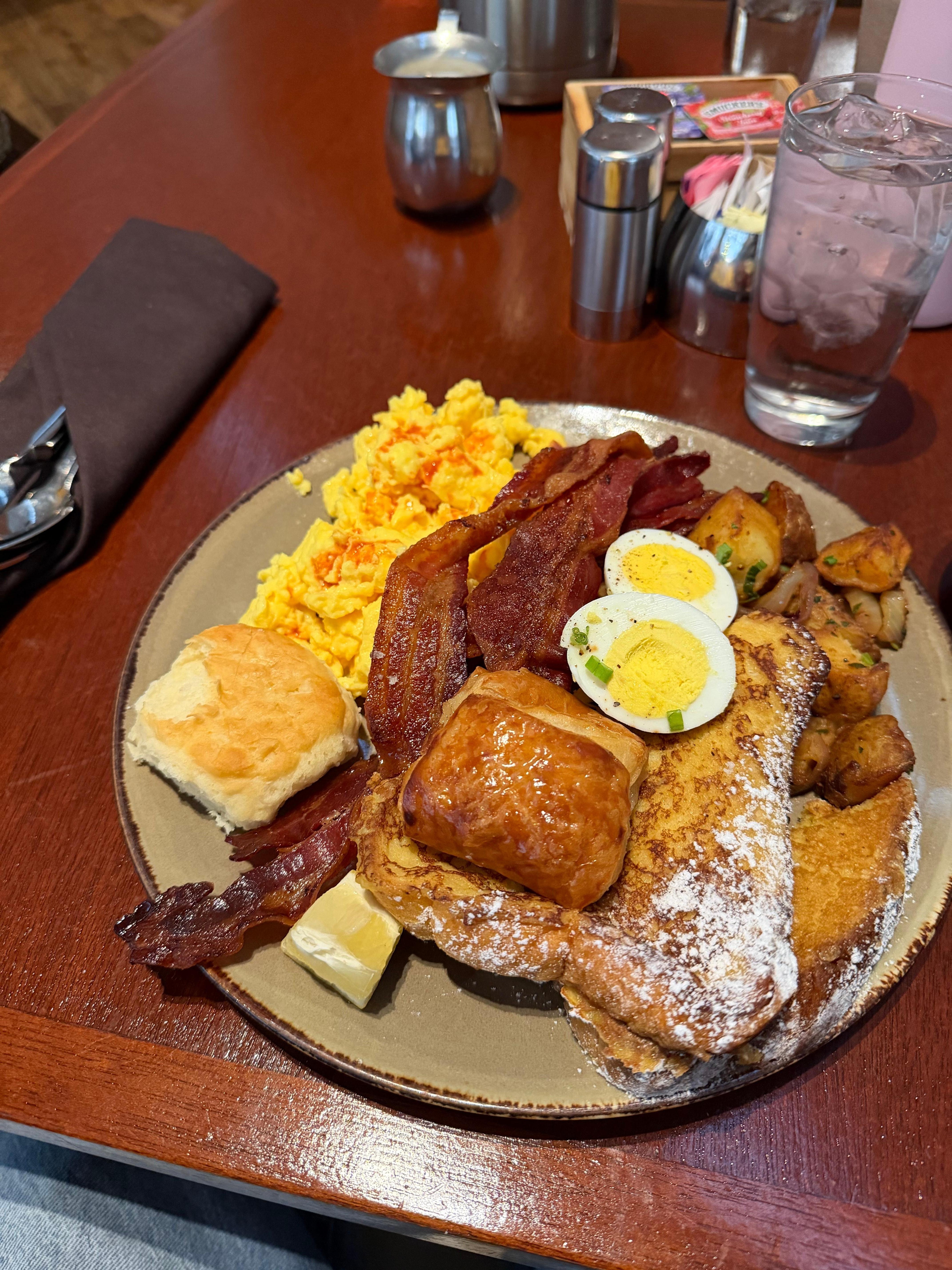 $$ breakfast Buffet till 11:30