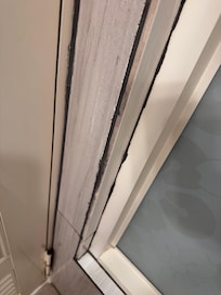 Finishing details in bathroom