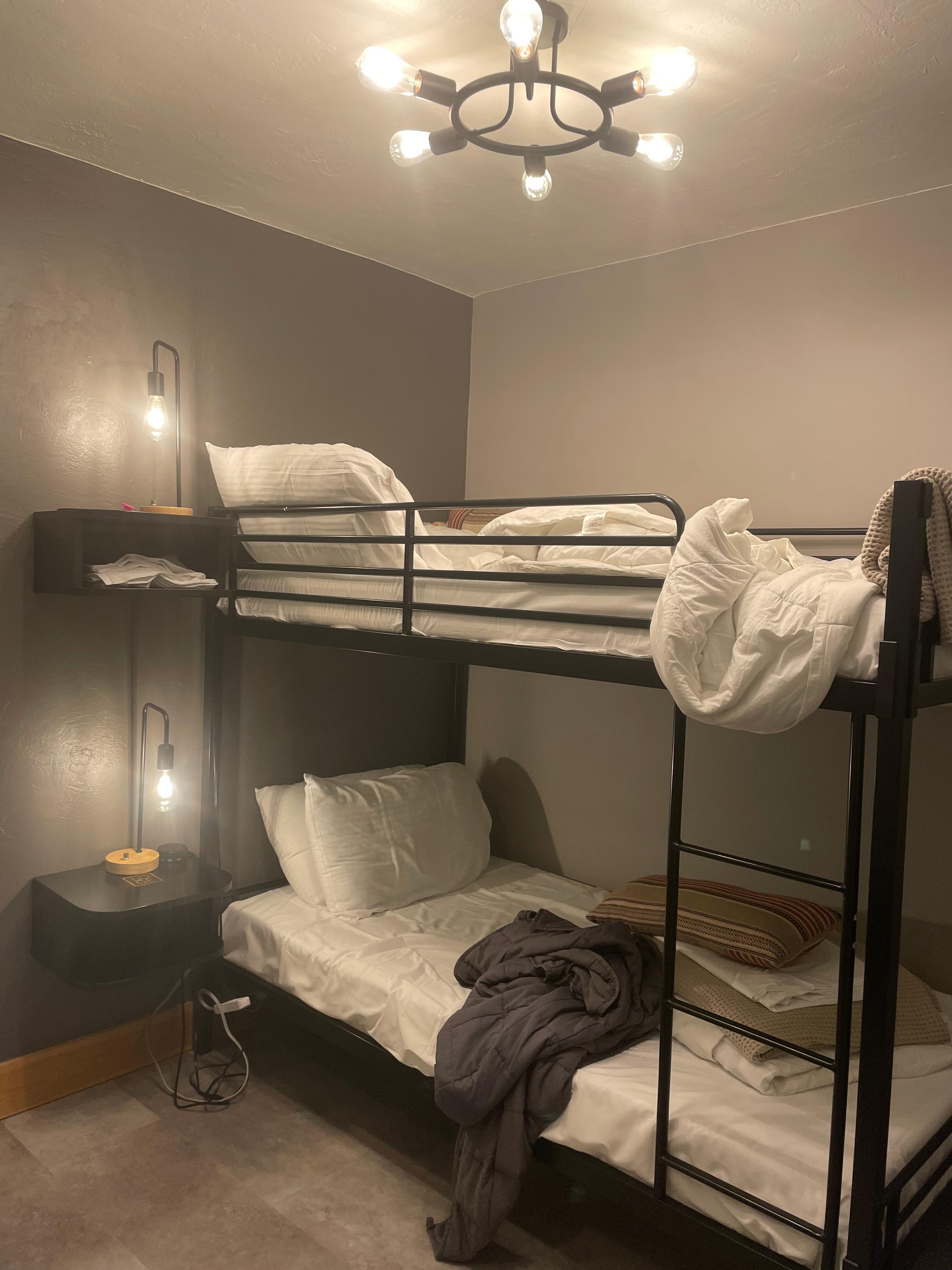 Book LOGE Mt. Shasta in Mount Shasta | Hotels.com