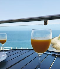 Frokost på verandaen.