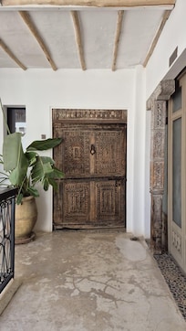 Porte de la chambre 2