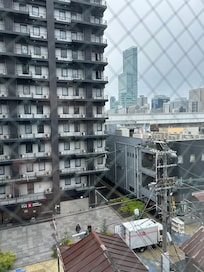 ホテルからあべのハルカスが見えました。