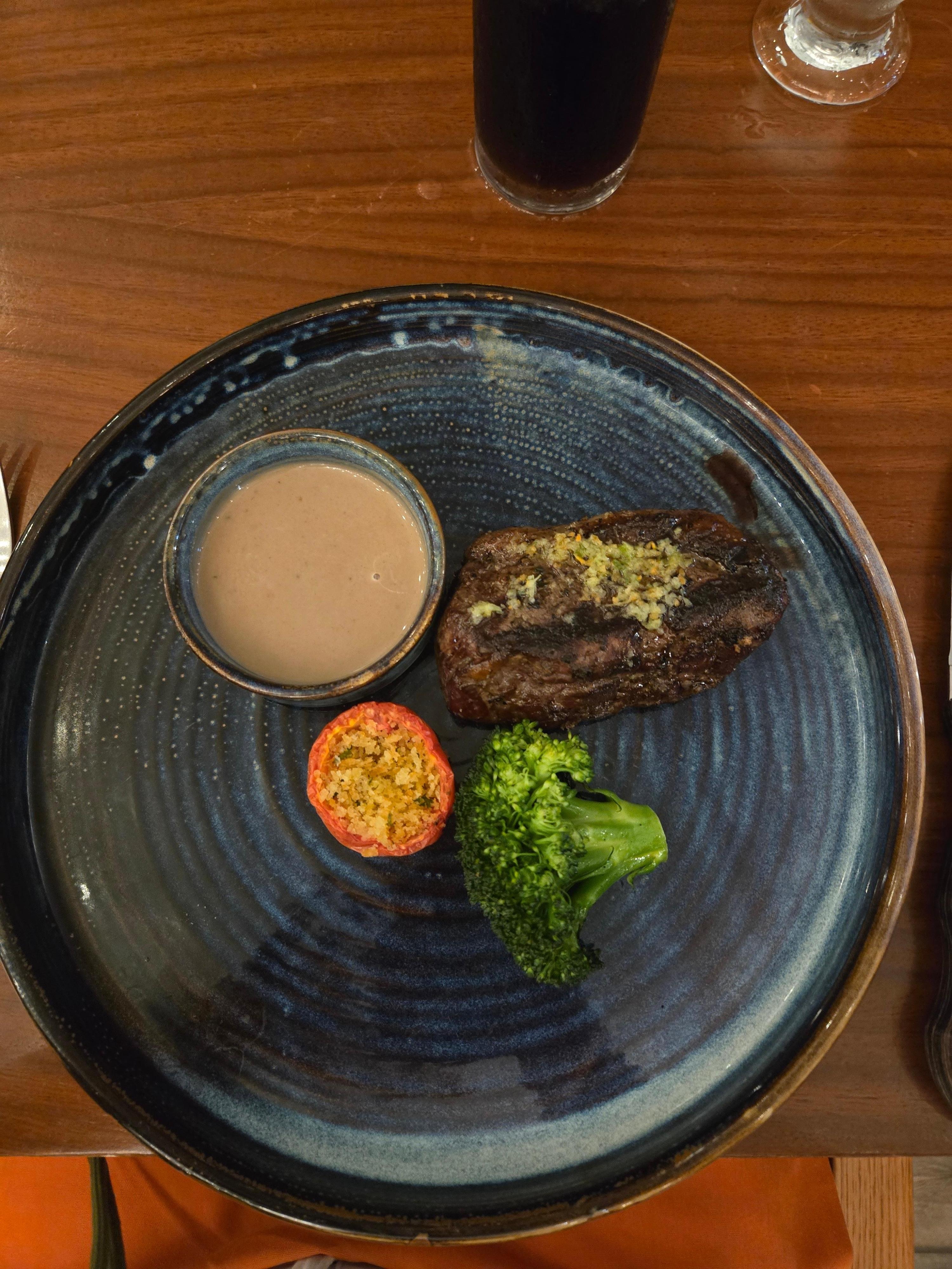 Prato do restaurante de carnes.