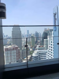 Utsikt ifrån balkongen vid club loungen