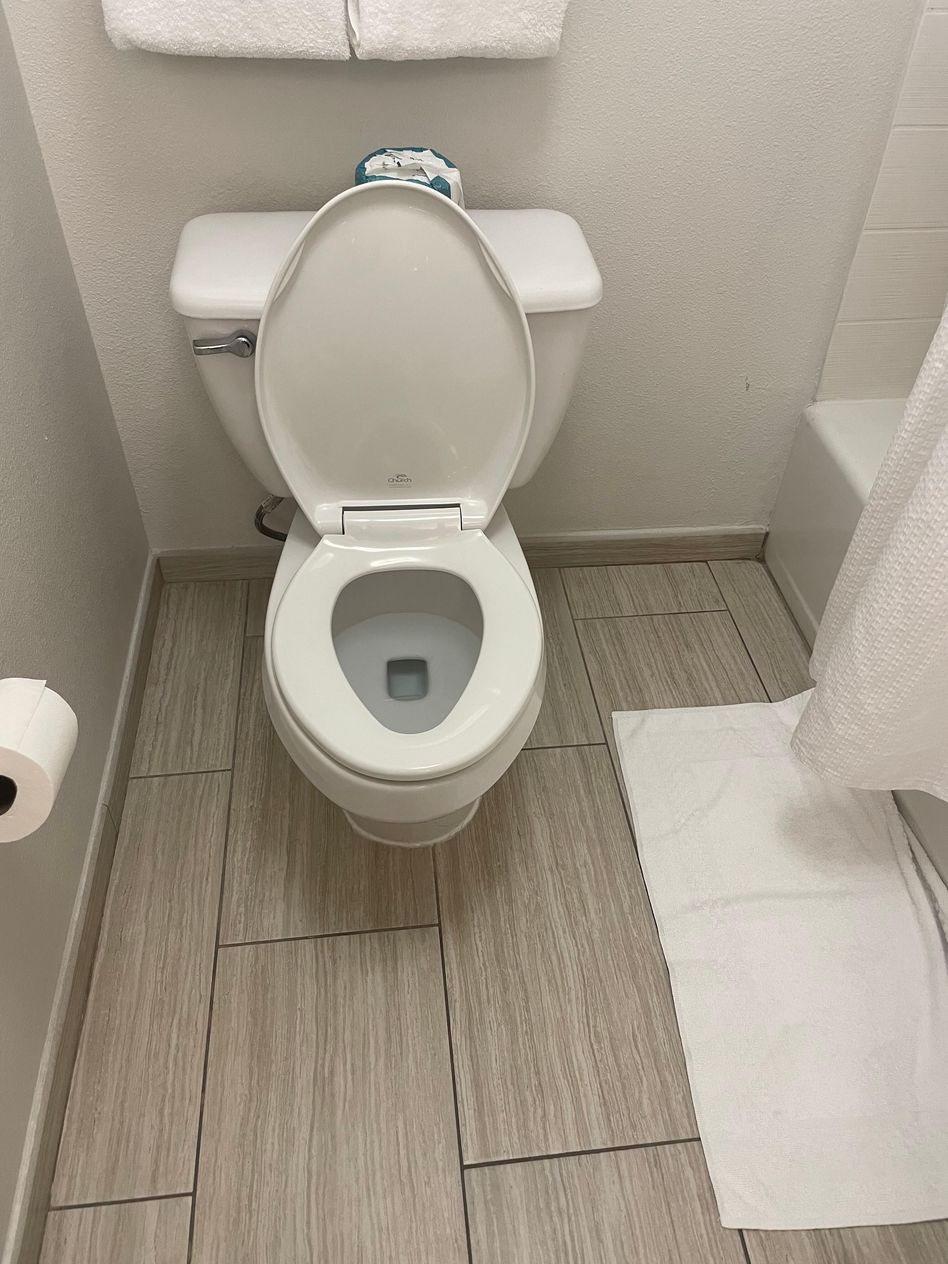 Falta bote para la basura 