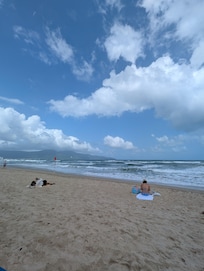 Beach only 2 blocks sway