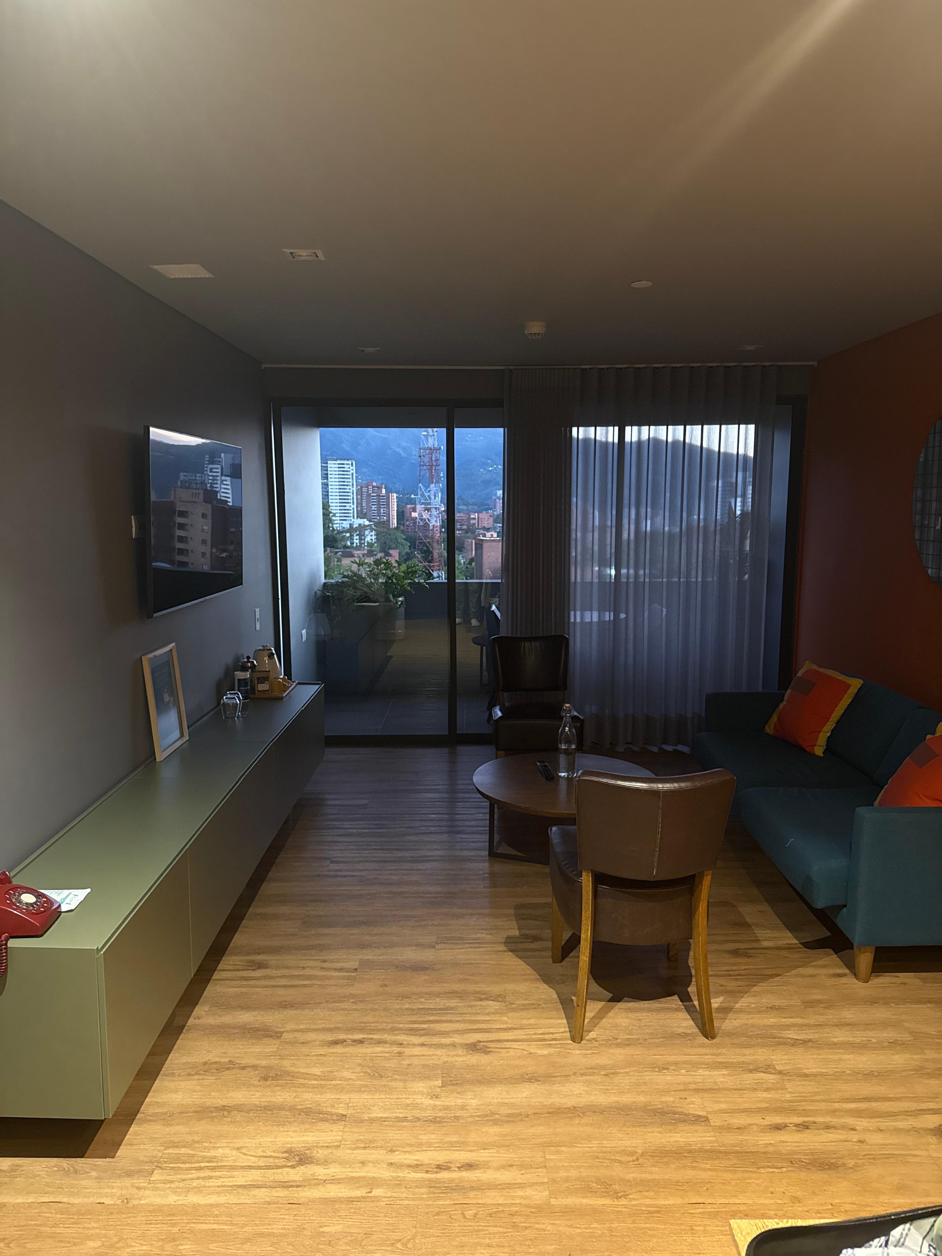 Living room (junior suite). 