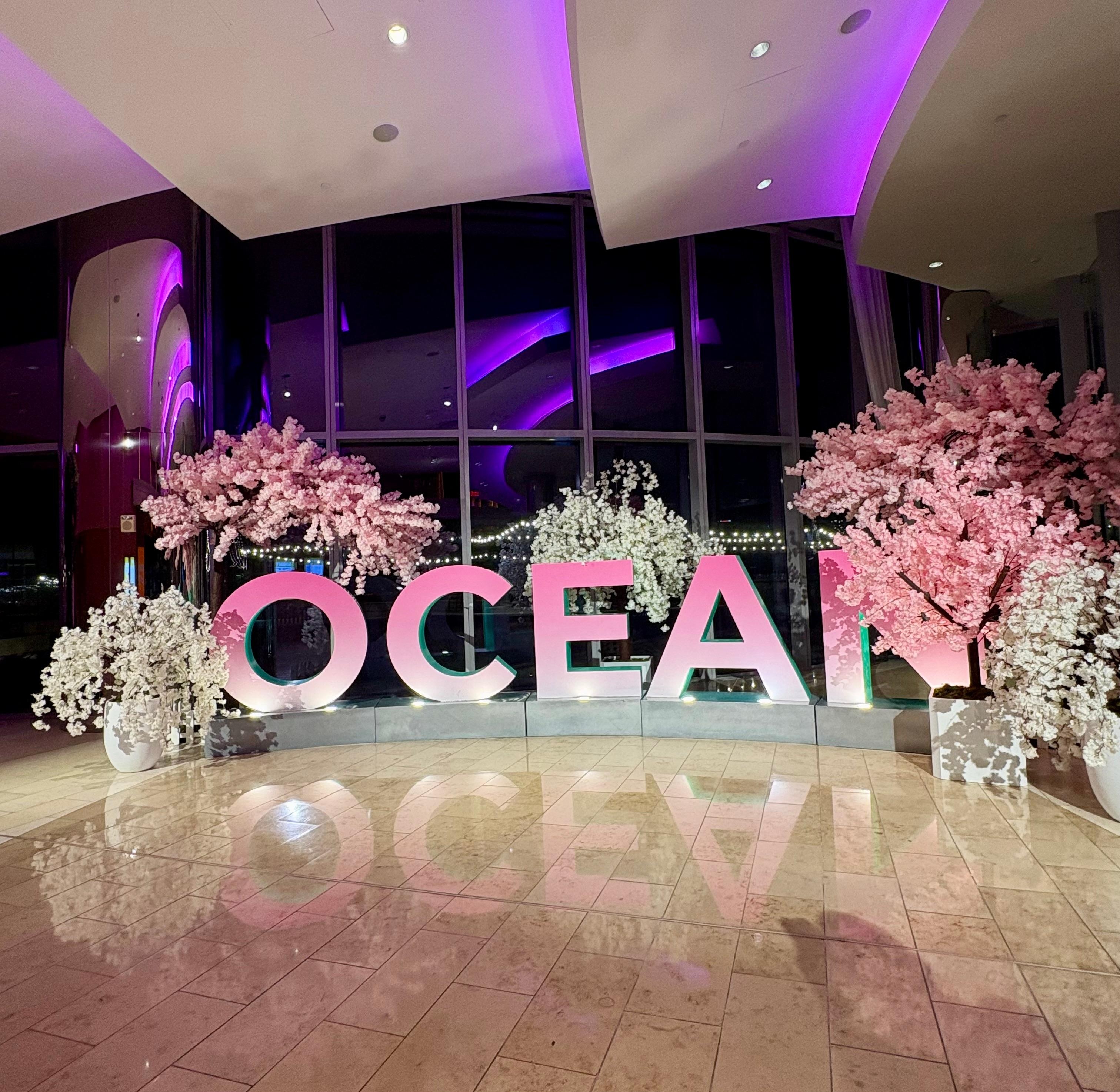 Beautiful Spring Display sign!