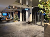Inngang til lobby