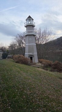 Nearby lighthouse made for pretty views