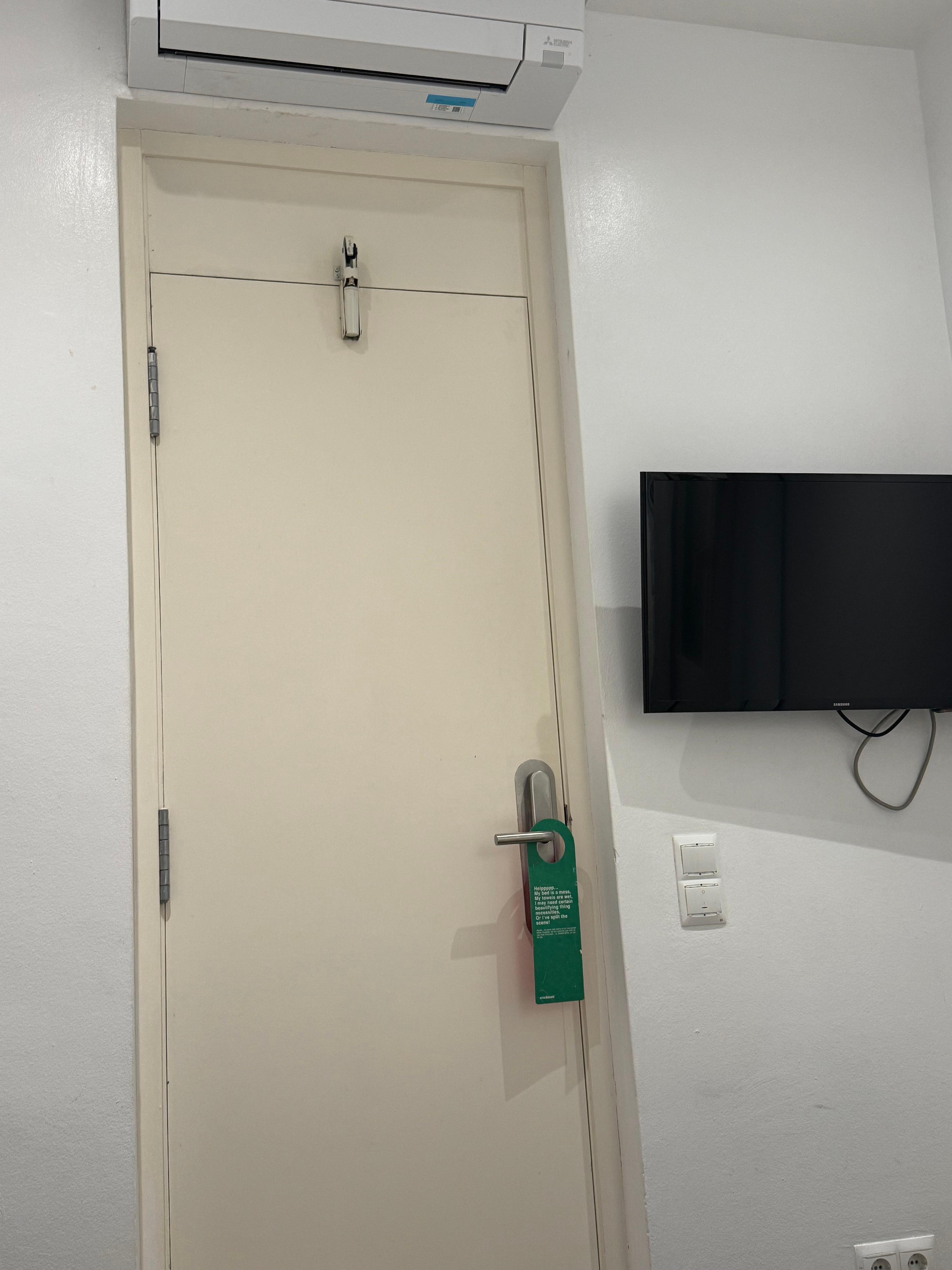 Quarto, visto da cama