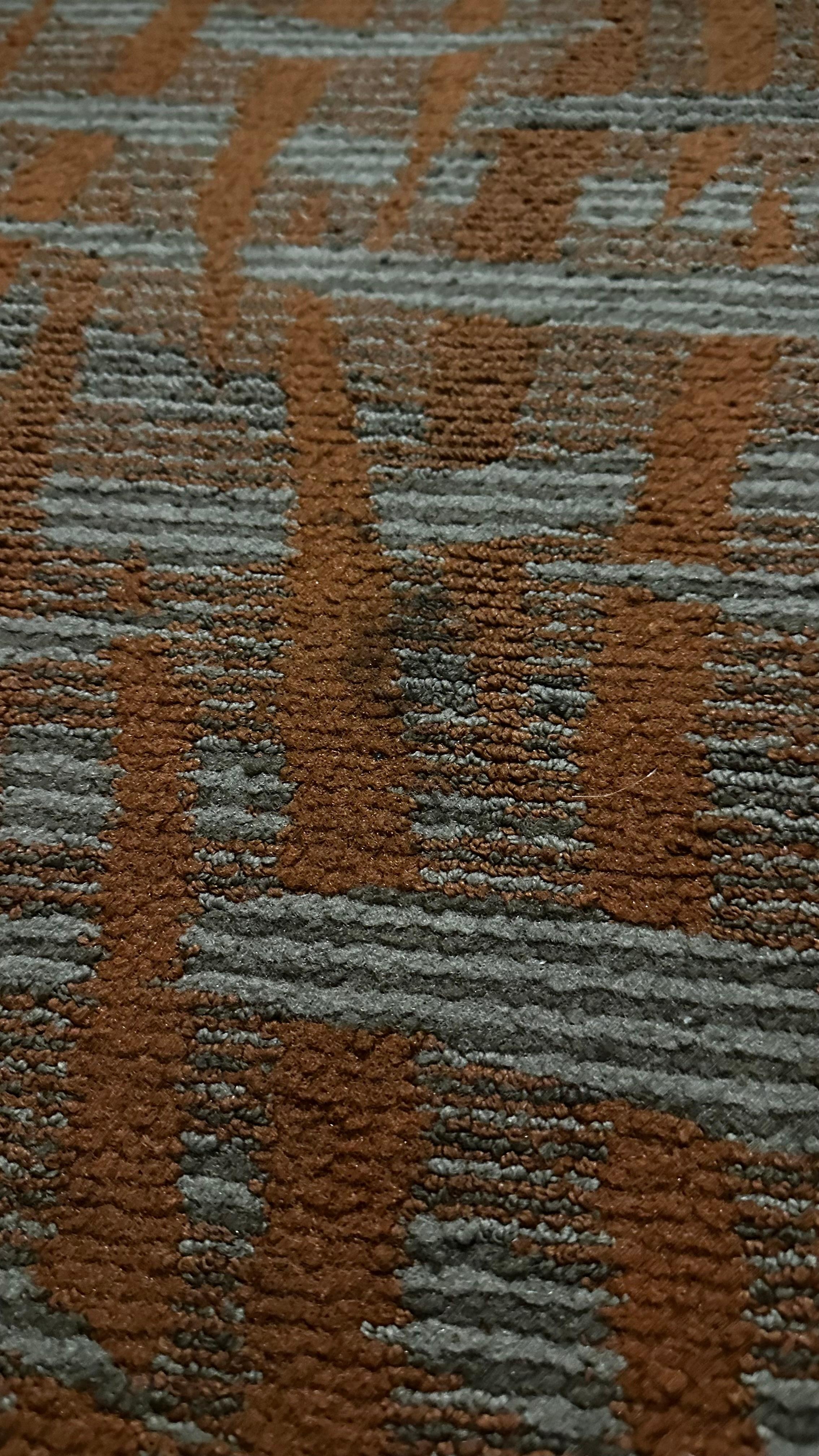 Carpete manchado, prefiro nao saber de que