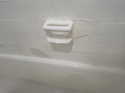 tile separation wall 1