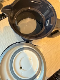 快煮壺裡面全塑膠不是不鏽鋼材質