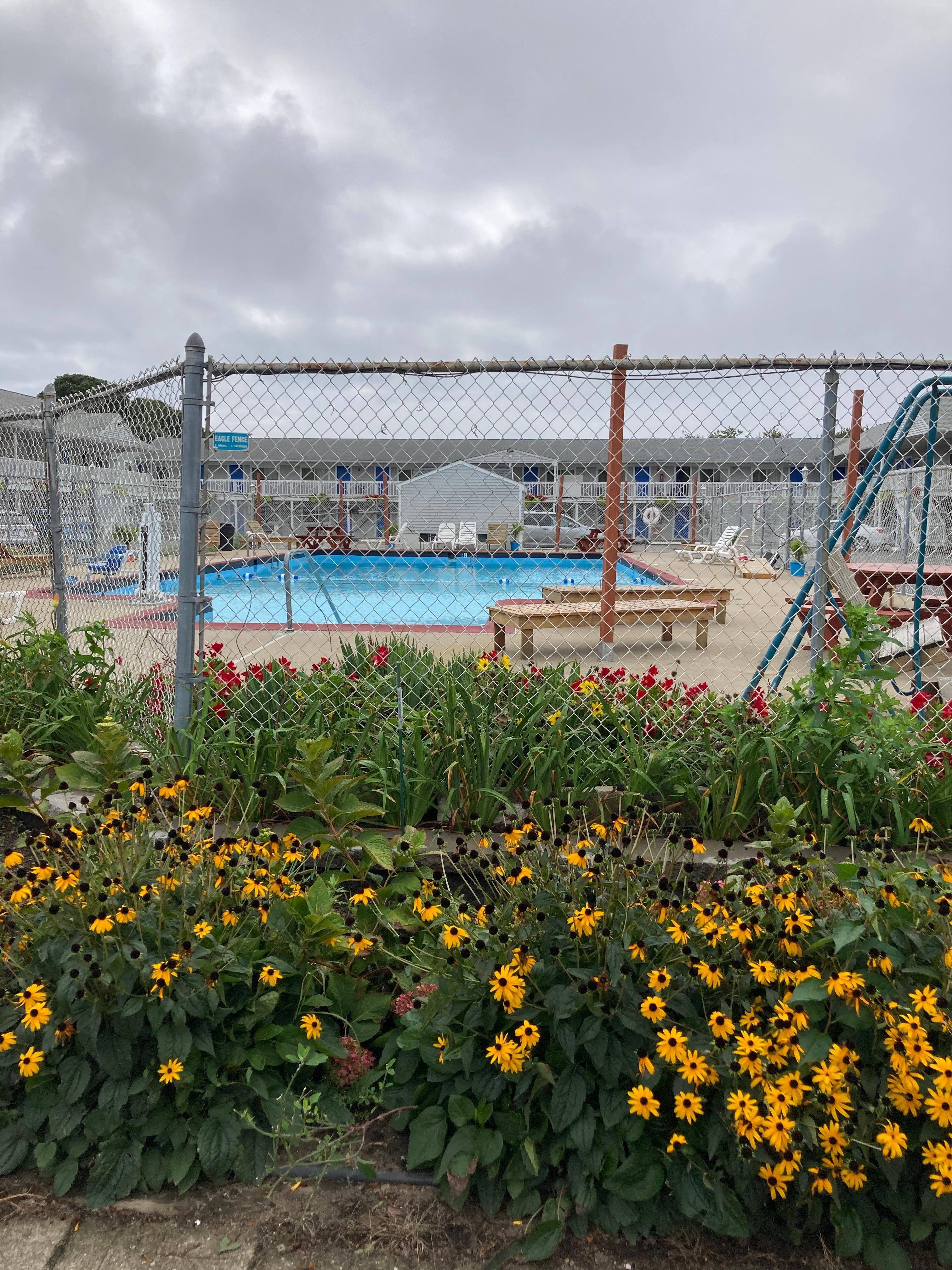 Book Cape Sands Inn in West Yarmouth | Hotels.com