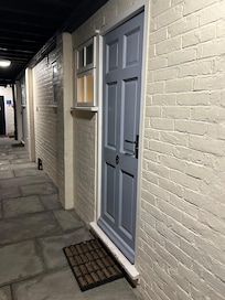 Quaint, safe feeling, communal area with seating in the middle