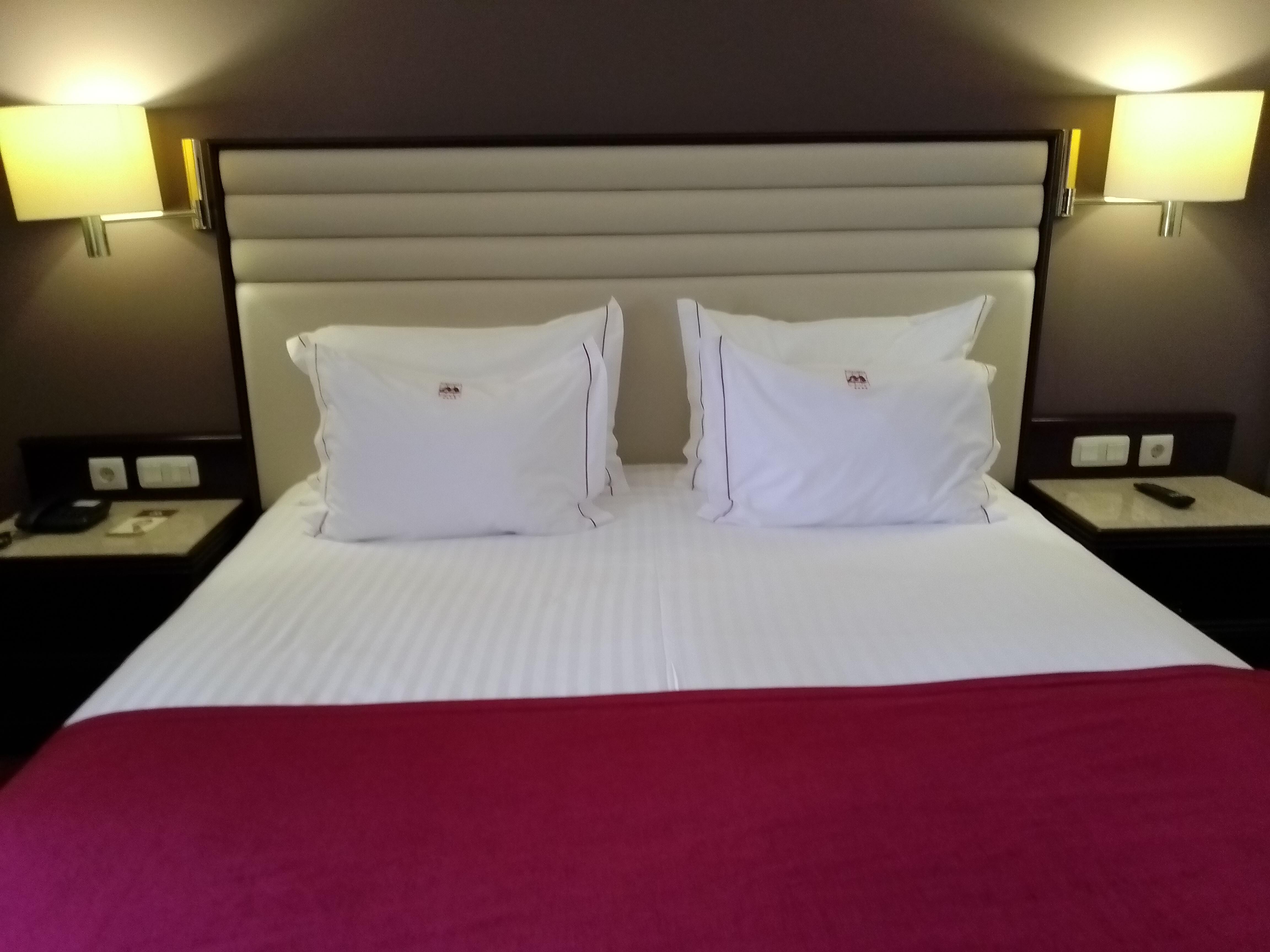 Adorei a cama, impecável o quarto
