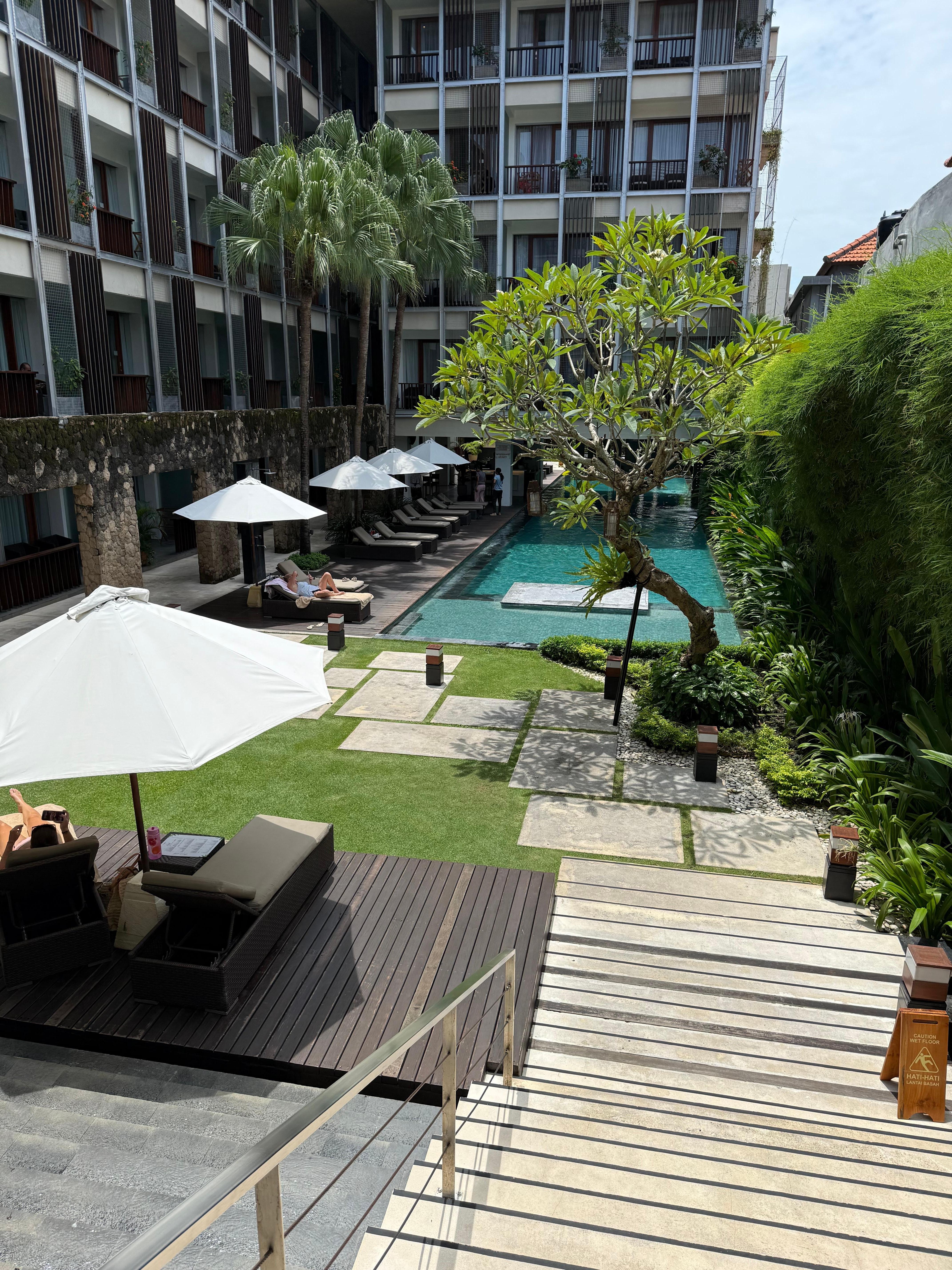 This pool never seem to get the sunshine. Everyone was always in the shade or under umbrella.