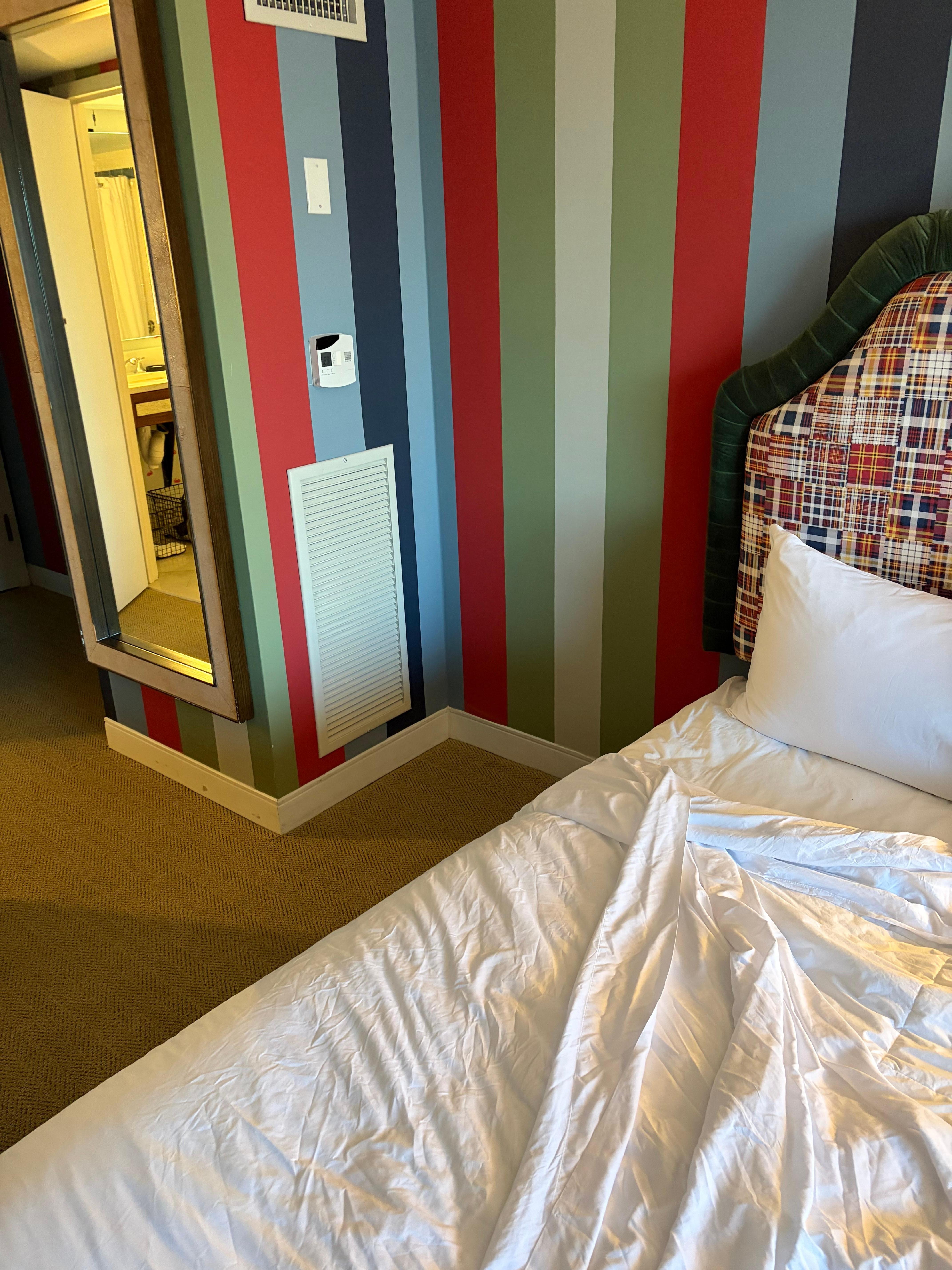 Vent with AC next to bed was loud when running. Making it difficult to sleep. 