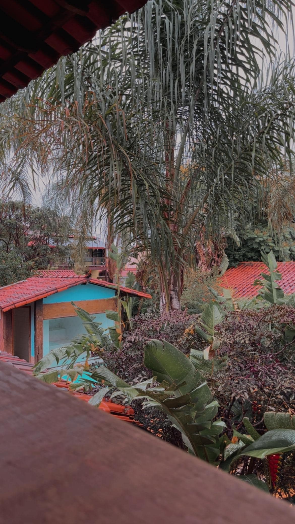 visão para a piscina do quarto superior 01