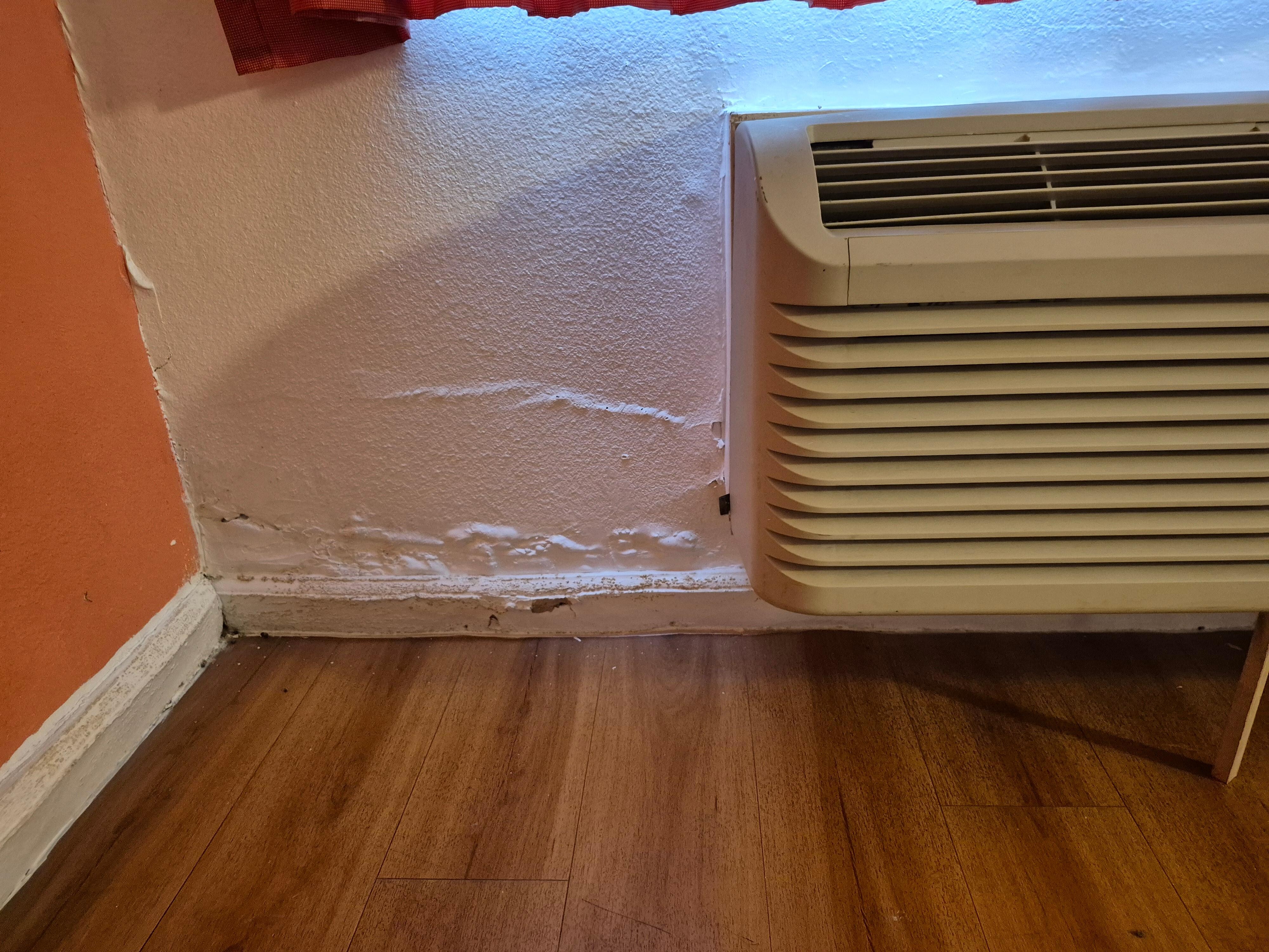 has bubbles on the wall from water leak