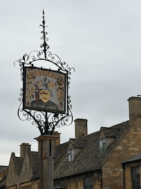 Lygon sign
