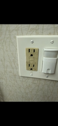 Look at this filthy light switch and plug