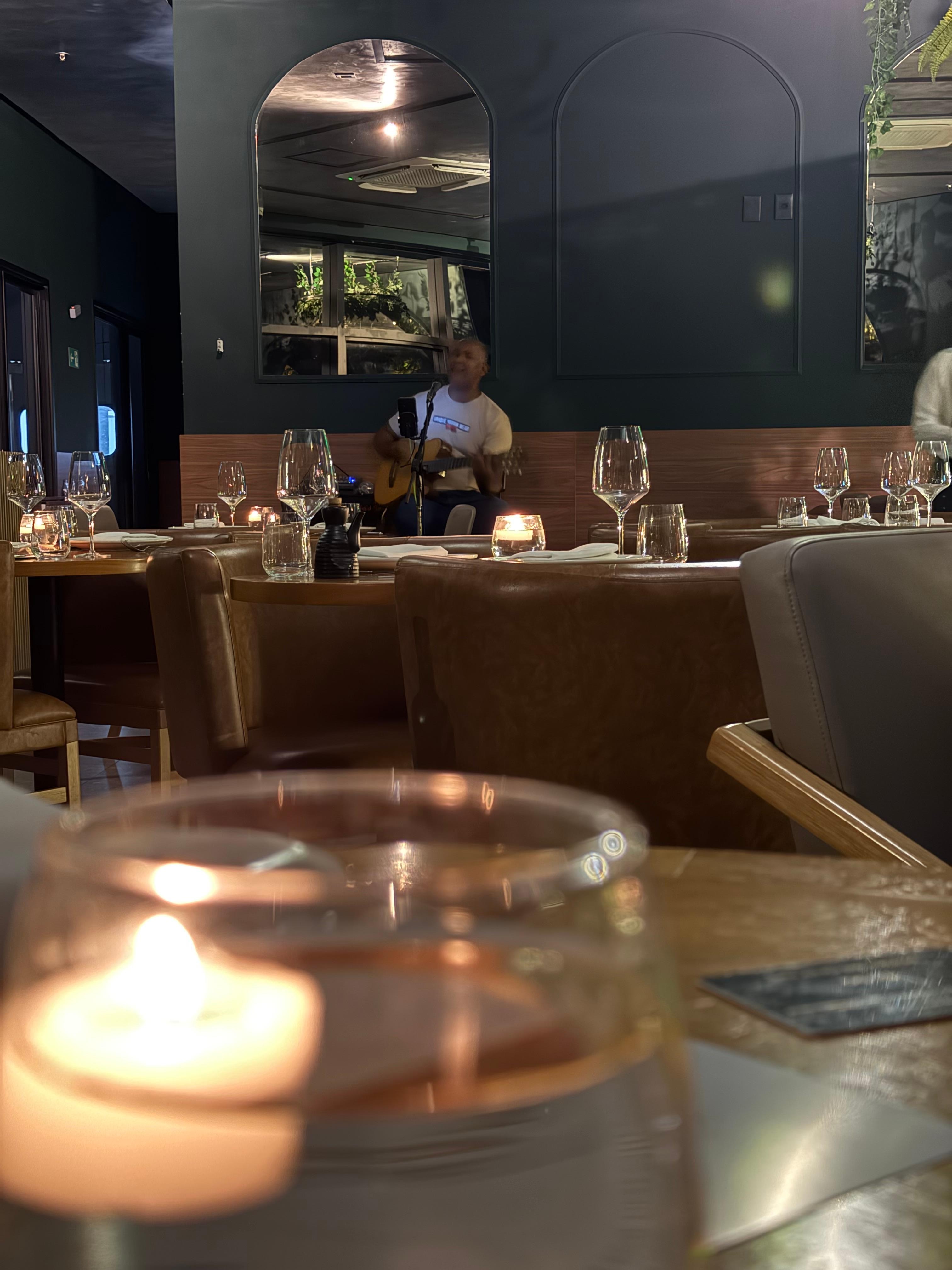 Restaurante no terraço 