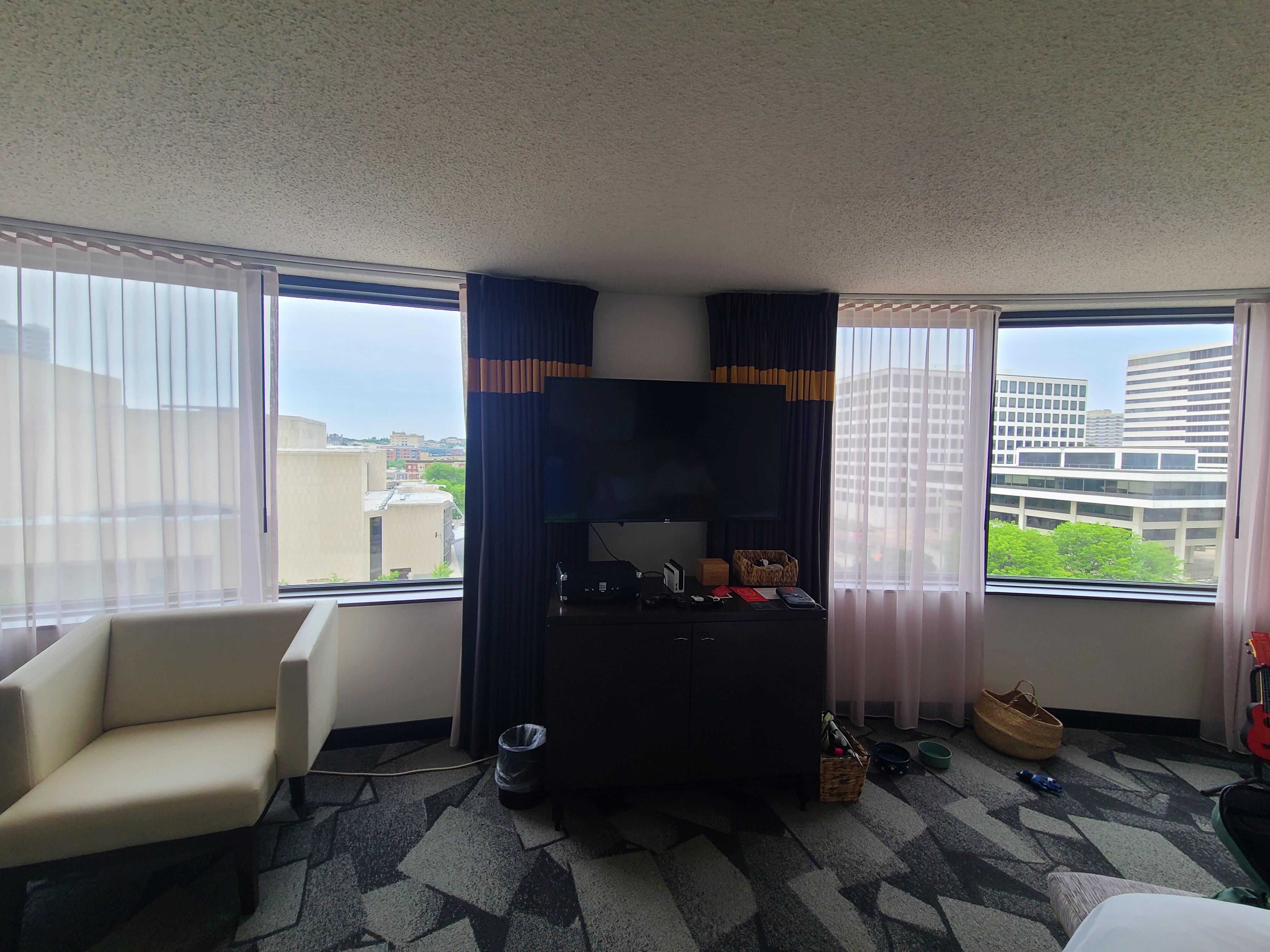 Corner Room 616