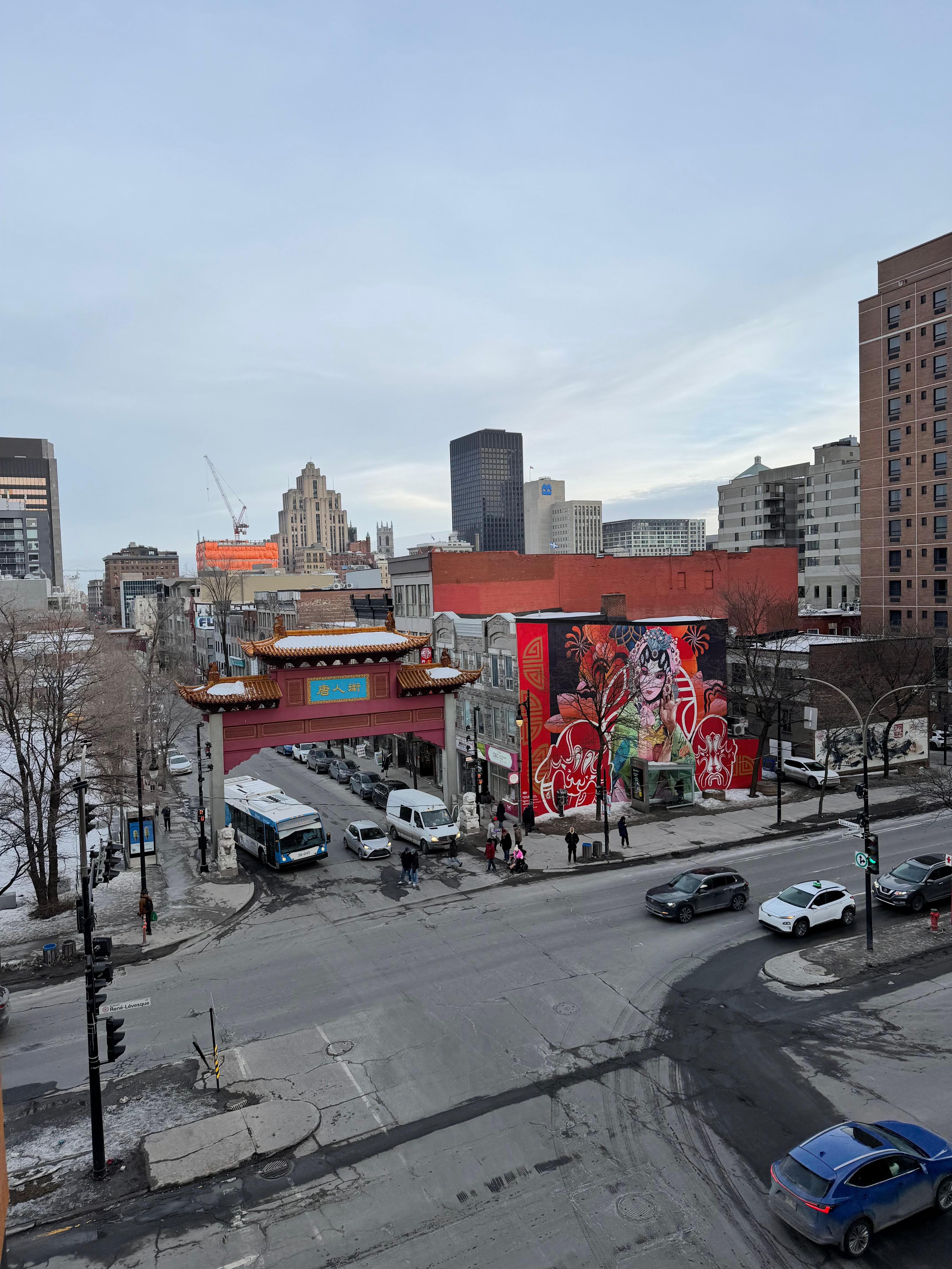 This is Chinatown and it giving so much vibes 