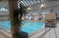 Pool closed during my stay, front desk claimed that "no other guest was aware" and did not offer a remedy or timetable, and did not alert me when I checked in.