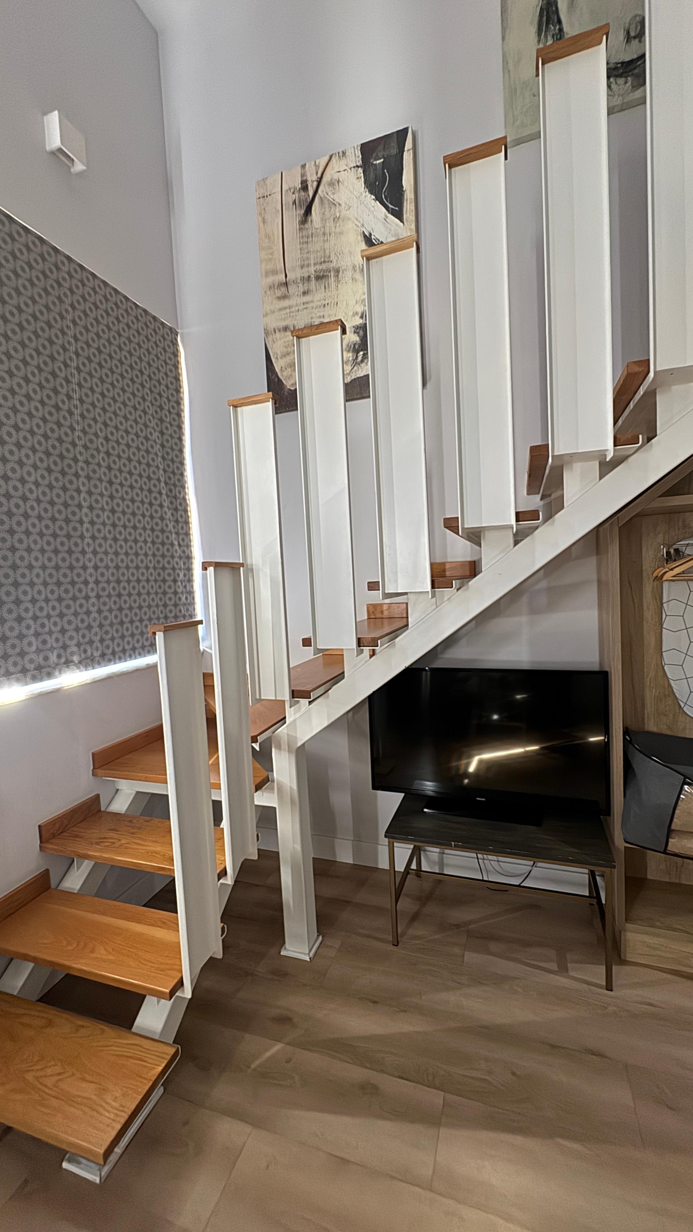 Stairs to loft bedroom 