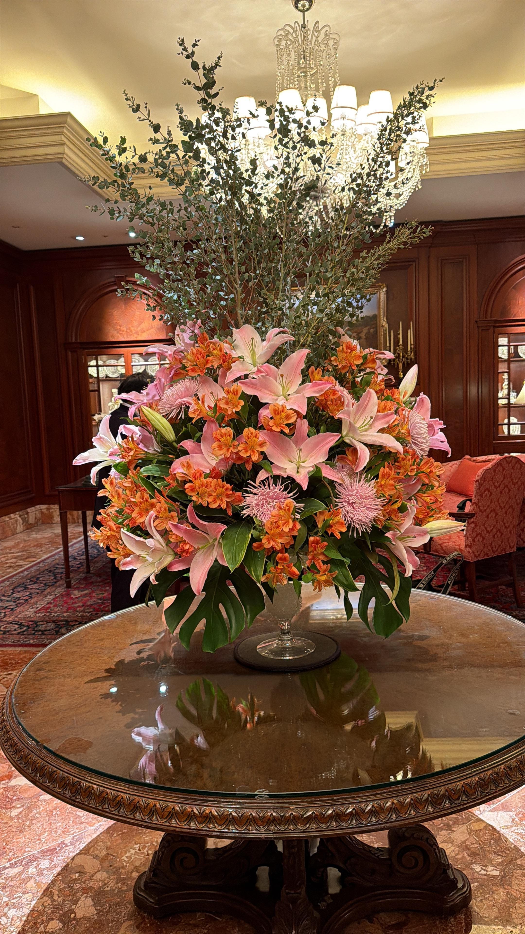 Flores perfumadas por todo hotel 