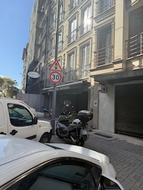 Entrance according to the location map