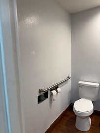 No place to hang a towel.