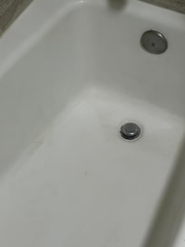 Dirty bathtub