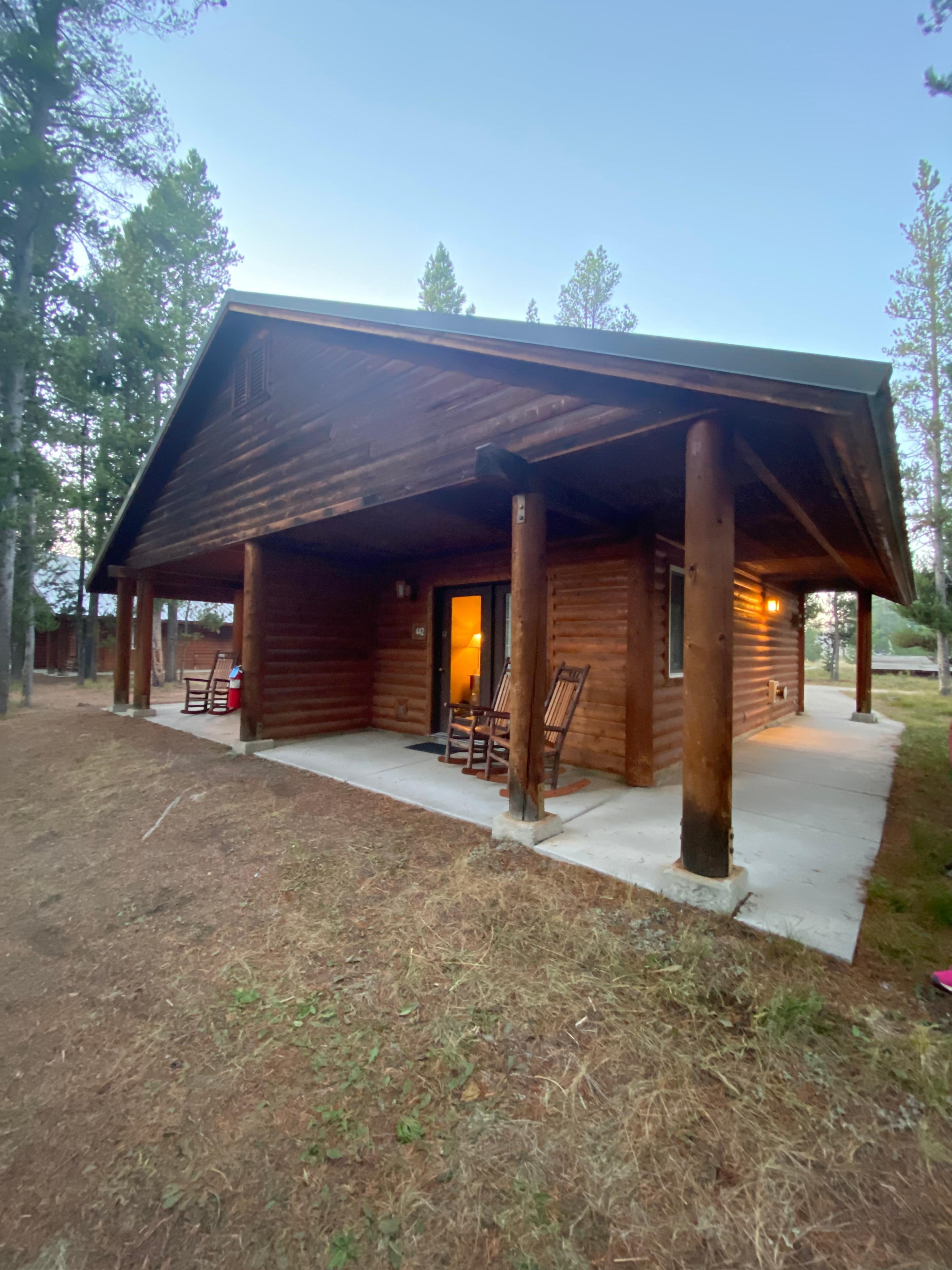 Headwaters Lodge & Cabins at Flagg Ranch Reviews, Deals & Photos 2023 ...