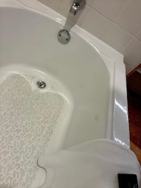 Dirty Tub- 2nd room