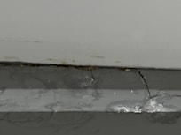 Umidade abaixo do ar condicionado