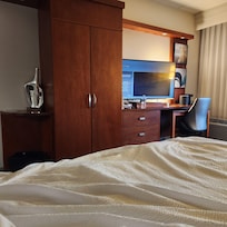 TV wasnt fully visible from the bed due to the room layout