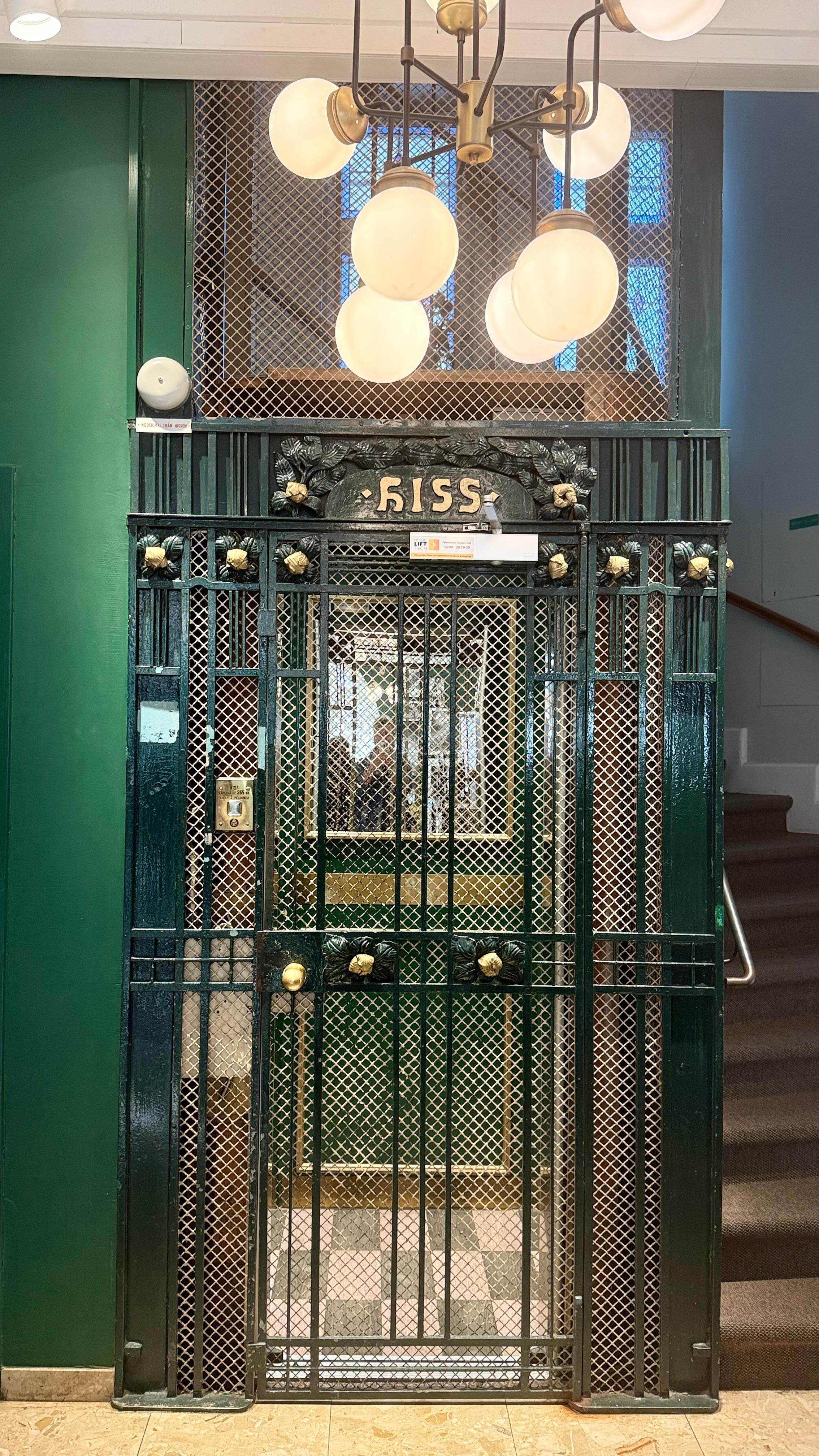 Karlstads äldsta fungerande hiss! 