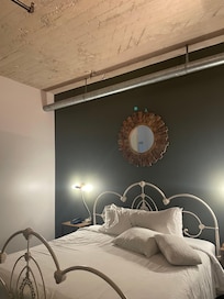 Extremely comfortable bed. I got the best sleep I’d had in weeks