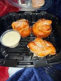 Home made pretzels (AMAZING!!)